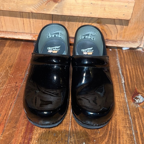 Dansko | Shoes | Dansko Clogs Wide | Poshmark